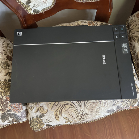 Сканер EPSON perfection V33