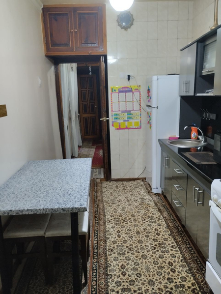Srochno Arzon Uy Yinusobod 18kv 77 seriya 3 xona 2 etaj Remontlari bor