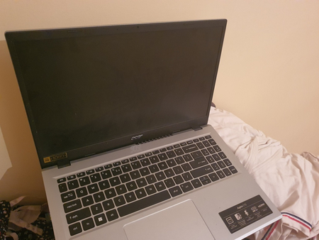 Acer aspire 3 cor i3 256 ssd pochti yengi 1 qól