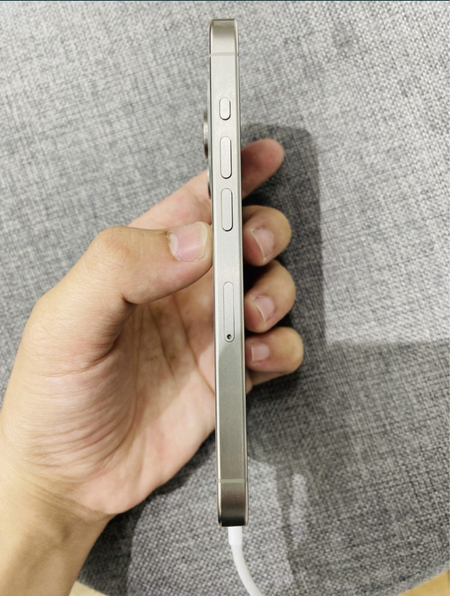 iphone 15 pro. 256 gb. Natural. CH/A