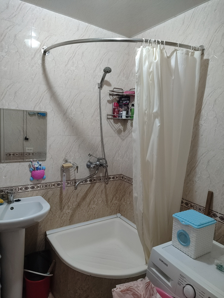 Продается свой 3 комн квартира