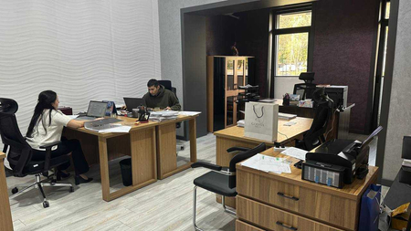 Продаётся Евро Офис! Чимкентская ул. 110 школа ор-р ЦУМ Ц-7 