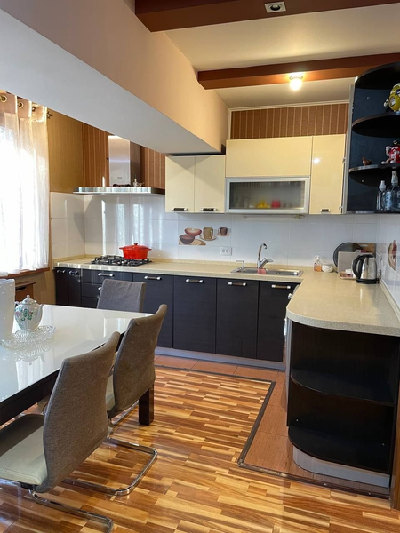 Сдаётся Чиланзар Е 4комн. 120м2.