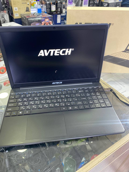 Avtech Notebook I3 8gb operativka 1 tb xotira