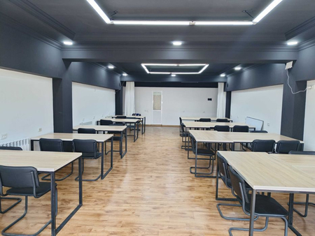 Стильный коворкинг в центре столицы! + Юридический адрес. IT Coworking