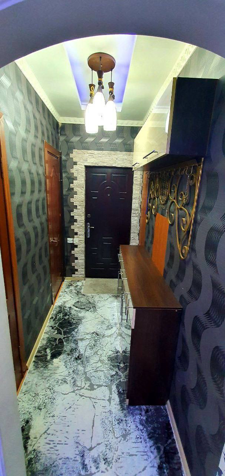 Цена Рыночная. Яшнабадский район Массив 4 Лисунова 2х комнатная 50м²