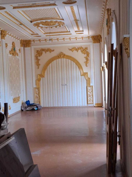Новый дом 9 сотых на две семьи в массиве 