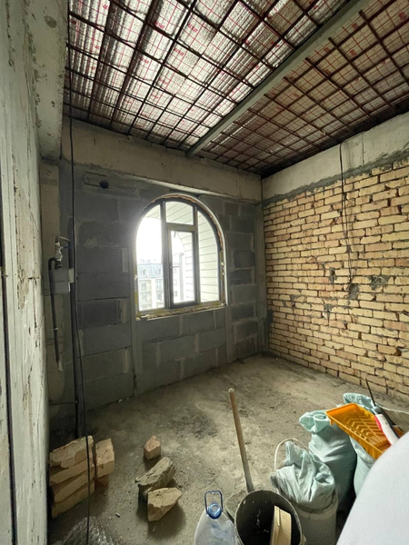 Sirochna kivartira sotiladi