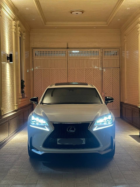 Срочно продаётся Lexsus nx200