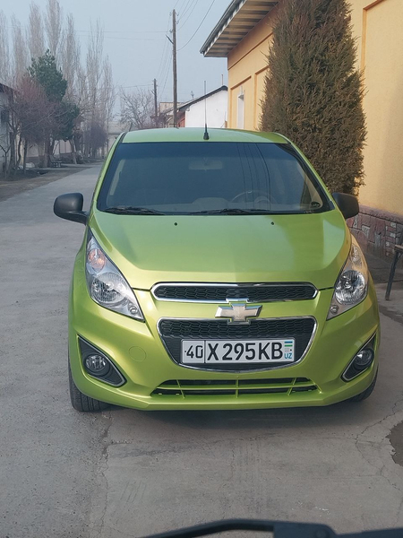 Spark srochni  sotiladi