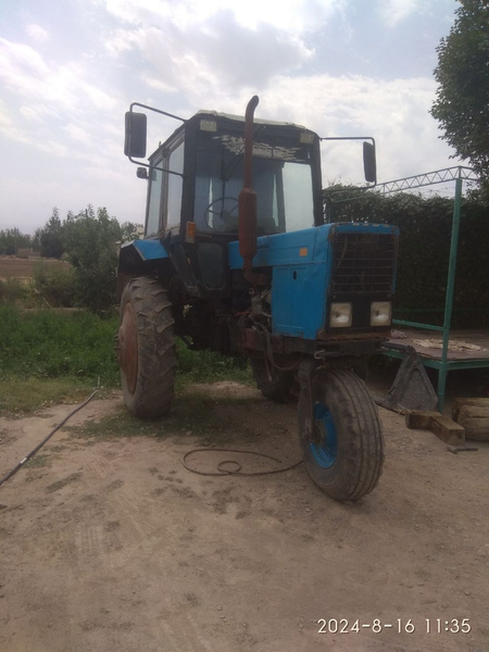 MTZ 80 Sotiladi mator karopka zadnimos bahorda remondan chiqqan