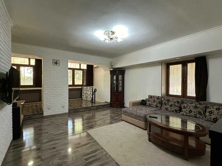 Продаётся квартира 1/1/4 на Ц 5 ( кафе Централ ) 45 м2