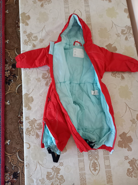 Продаю.камбинизон Бу. Состояния идеальное . С 2 до 3 лет. Не промакает