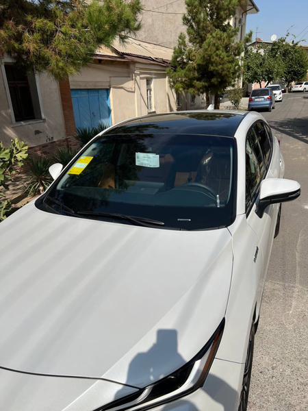 СРОЧНО!!! Toyota VENZA hybrid + 1100km yuradi!!