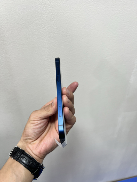 Srochni yangi iphone 12 128gb