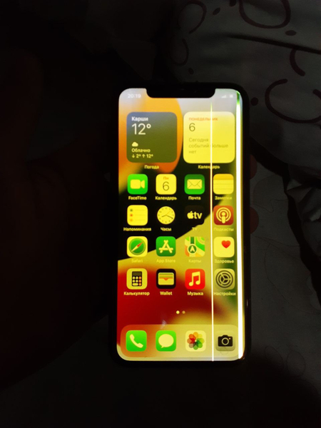 iphone XS 512gb. ochilmagan lekin aybi bor