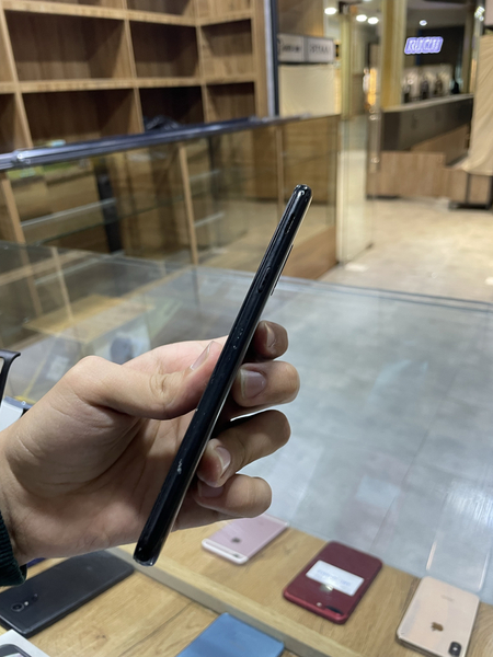 Samsung A6 32gb срочни сотилади