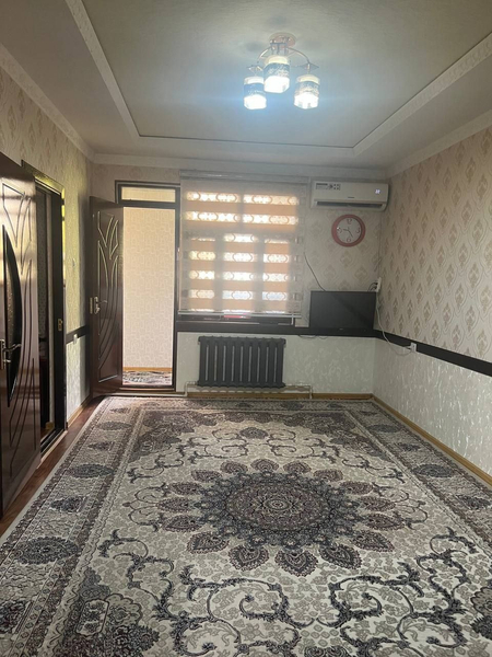 2/4/4 Ттз-2 около 248-школы. Квартира с ремонтом. 50м². Не торец