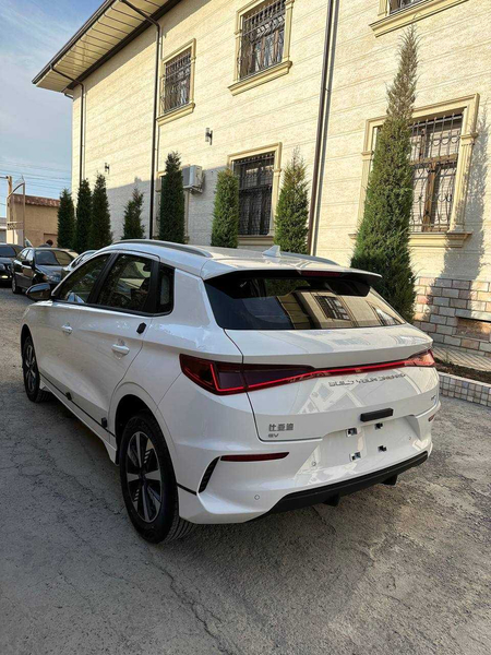 BYD E2 arenda s vikupga