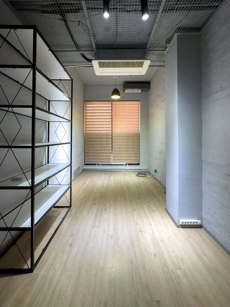 Продаётся Офис. 322 м². Улица Абдуллы Каххара. Парковка на 10 авто.