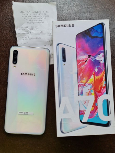 Samsung A70 stochna sotiladi