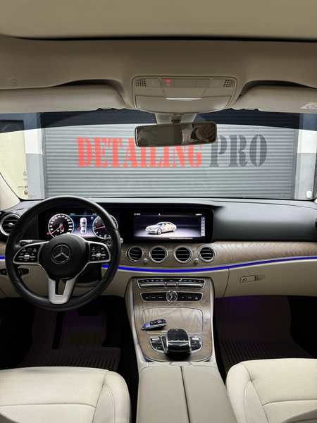 Mercedes W 213 E 200