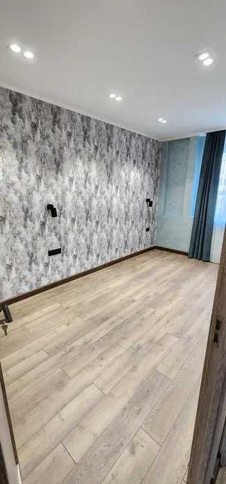 4 комн квартира продается на БОБУРА Яккасарайское РУВД 90 кв м