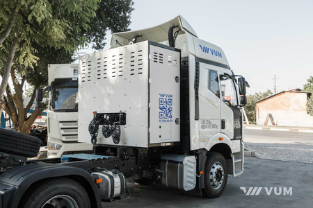 FAW Тягач в наличии Рессор 6*4 с газом 8*150 кредит и гарантии есть!!!