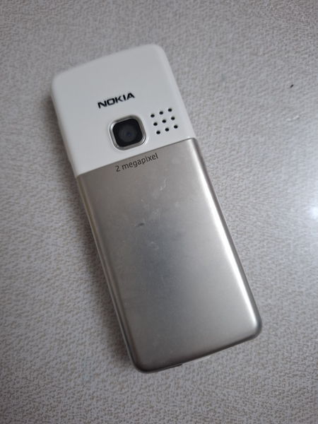 Nokia 6301 original / Faqat Beeline uchun