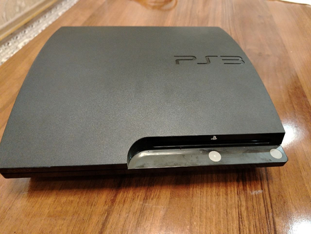 Ps 3 160 gb srocno sotiladi
