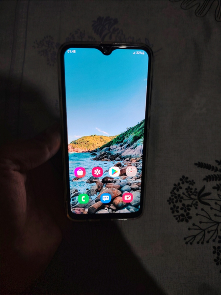 Samsung A20 holati ideal