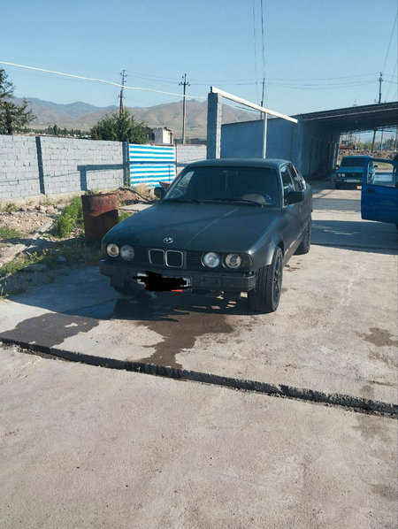 БМВ е34 сотилади й1990
