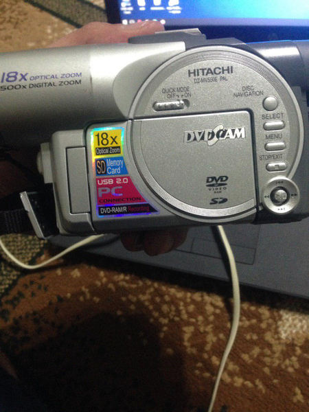 hitachi kamera dvd i na memory card