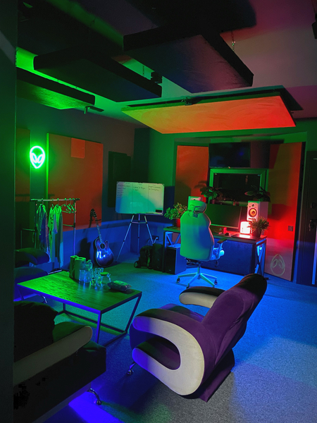 VELURE STUDIO | Студия звукозаписи Ташкент
