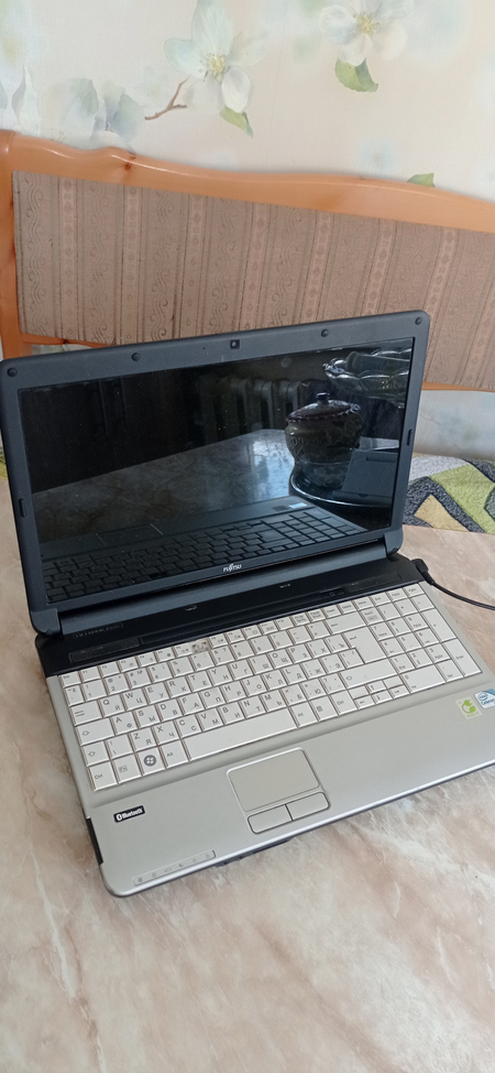 Ноутбук Fujitsu Lifebook