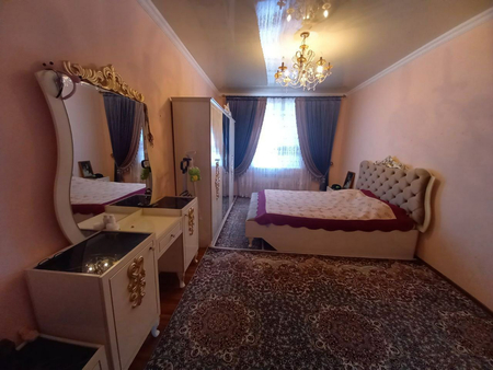 Срочно продается 3-х комнатная квартира в центре города Нукуса с всеми