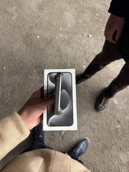 Iphone 15 pro max srochno sotiladi