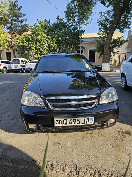 Продаётся Lacetti 2 позиция 2013г.
