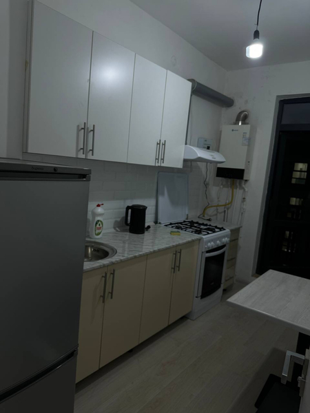 Tez odam kerak aredaga
