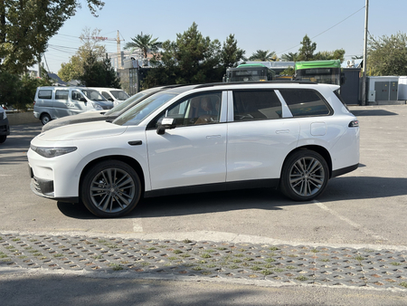 Leapmotor c16 avtosalon