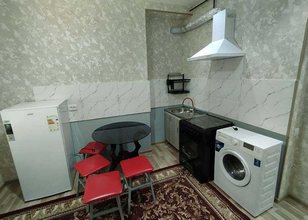 Аренда в центре для спортивных людей на м. Ойбек, 2-комн, 1й э.