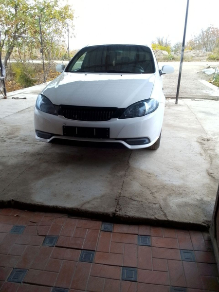Chevrolet gentra sotiladi