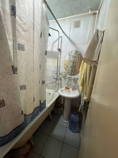 Метро Буюк Ипак йули 3/4/5. Балкон 2х6. 72м². Не торец. Кирпич
