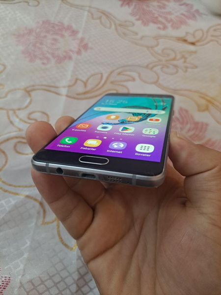 Samsung galaxy a5 sotiladi narxini keishamiz.