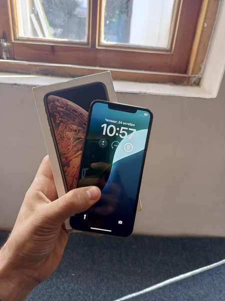 Iphone Xs max...