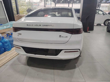 byd qin plus moshinasi , nalichida bor