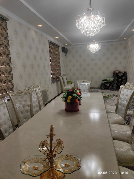 4 сутокли  3 хонали ҳовли сотилади