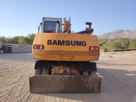 Samsung 132 сотилади.