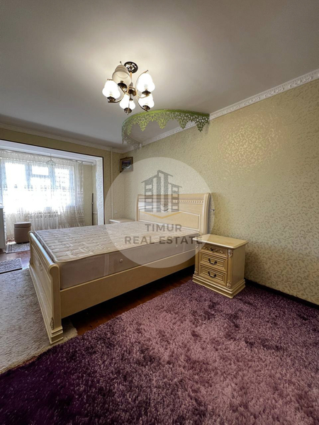Продается 4/4/5 Буюк ипак йули аптека 36.6