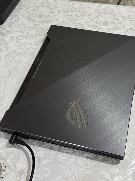 Asus Rog Strix Scar II GL504G